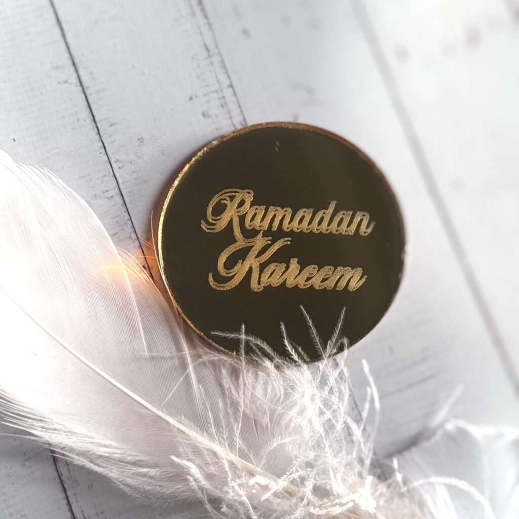Ramadan Kareem Gegraveerde gouden decor Ø5cm – Sugar Garden